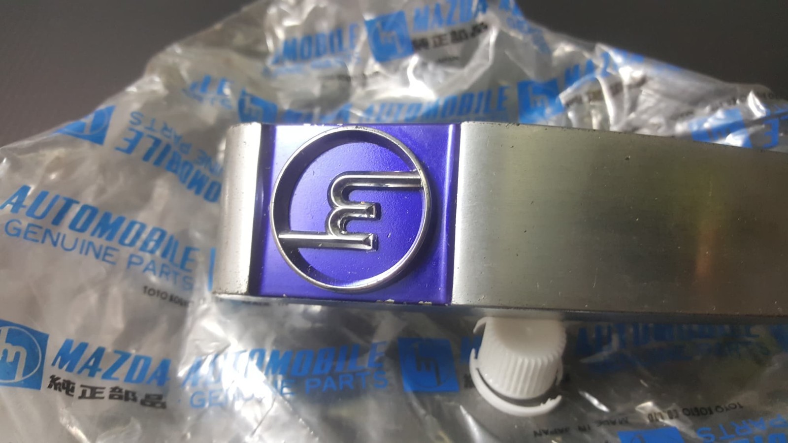 MAZDA CAPELLA RX2 Series 2 3 Emblem Badge Grille Front GENUINE NOS ...