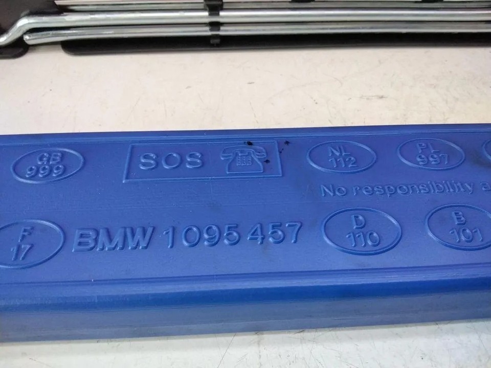 BMW 5 Touring E61 Triangle de Signalisation 1095457 3.00 Diesel 2004 ...