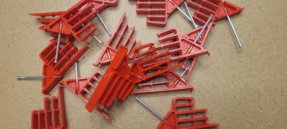 25 Plastic Cable Stackers similar to 3M Stak-It #SI-1 up to 6 cables 14 ...