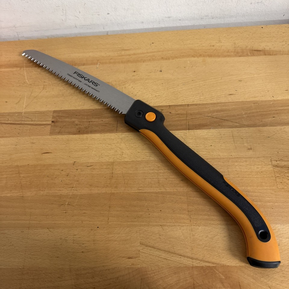Fiskars Power Tooth Folding Saw - 10" Blade Locks In Two Cutting ...