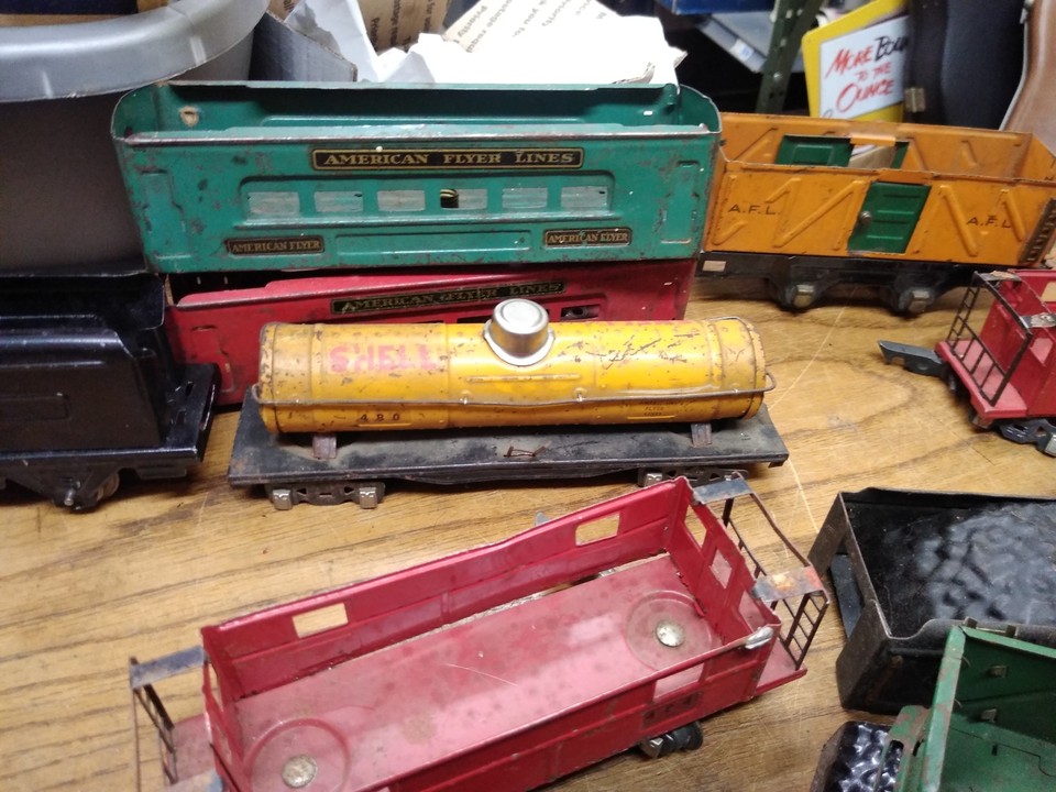 Vtg HUGE American Flyer Train Car Parts Lot Pre War Freight Tanker ...