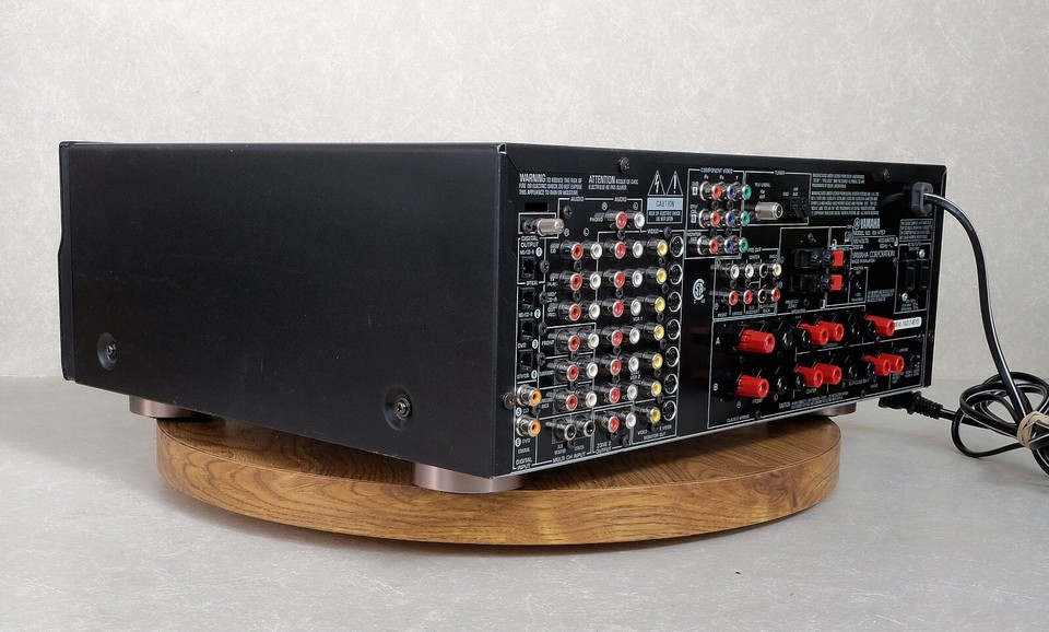 Yamaha RX-V757 7.1-Channel Home Theater Receiver , powers on, selling ...