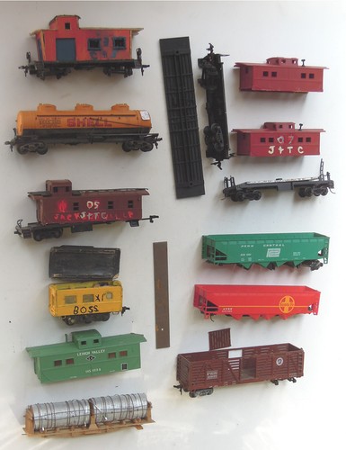 HO lot junk freight car caboose tank stock hopper parts or repair | eBay