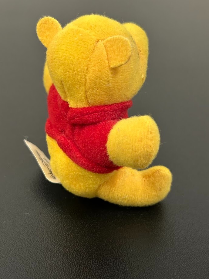VTG Walt Disney World Mini Pooh Bear Kelloggs Cereal Promo plush toy 3. ...