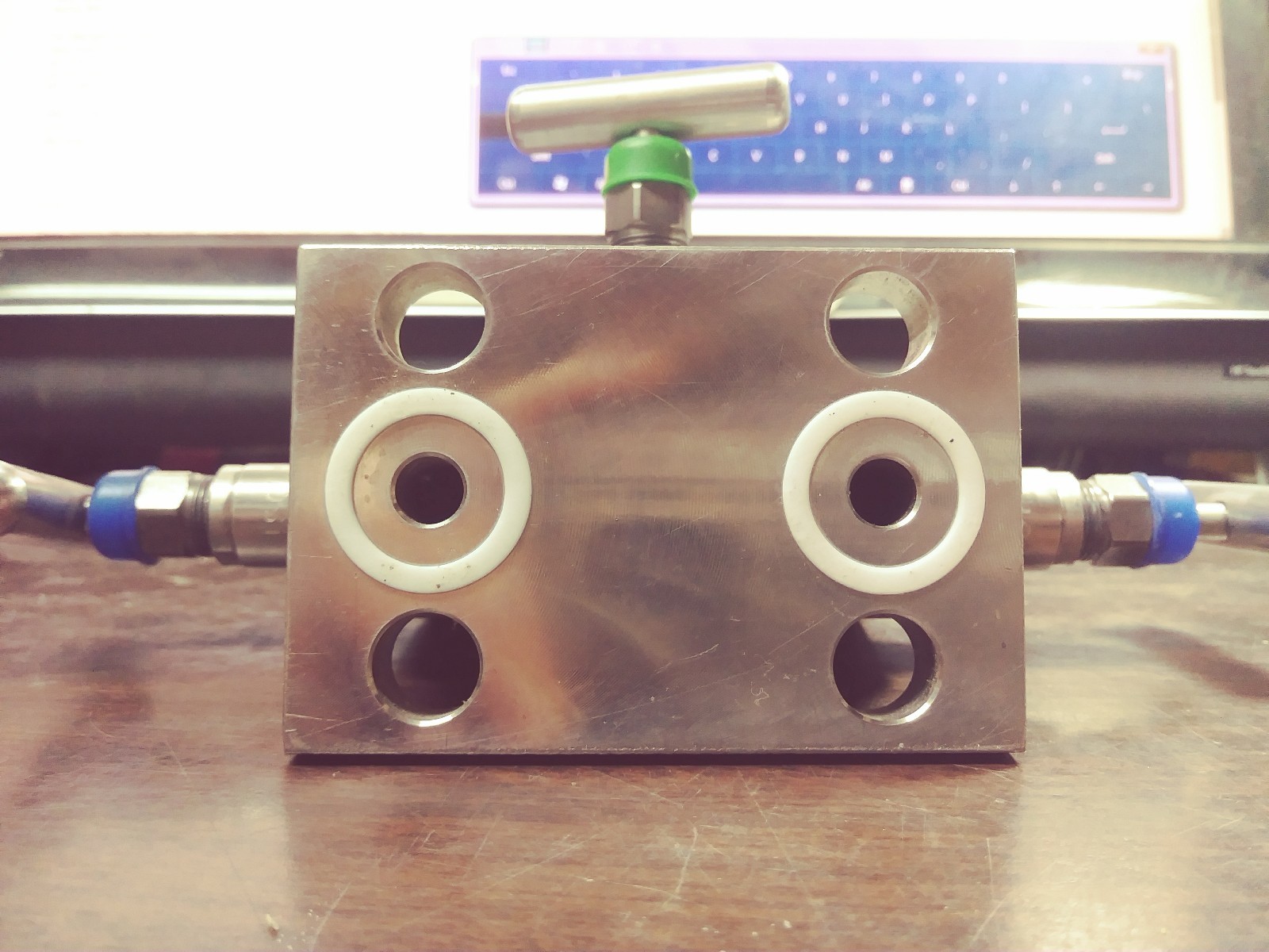 SUSTECH PRECISION P3/TTHXX-F-ST MANIFOLD VALVE 6000 PSI STAINLESS NEW ...