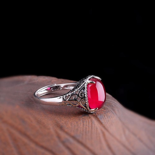 I03 Ring Red Corundum Oval Floral Ornament Made of Silver 925 ...