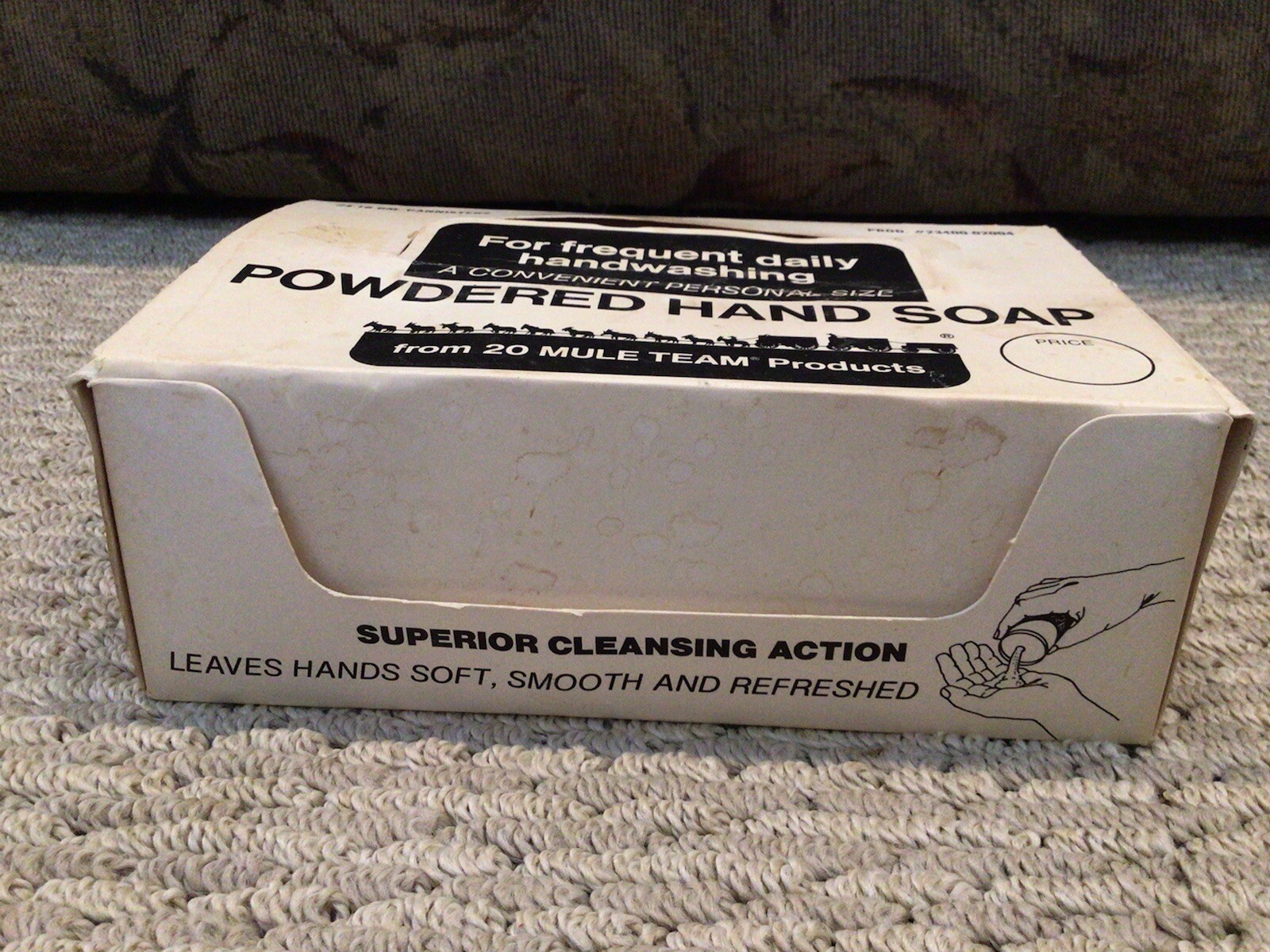 Vintage - Luron Fine Powdered Lotion Hand Soap - 24 cannisters (18 GMS ...