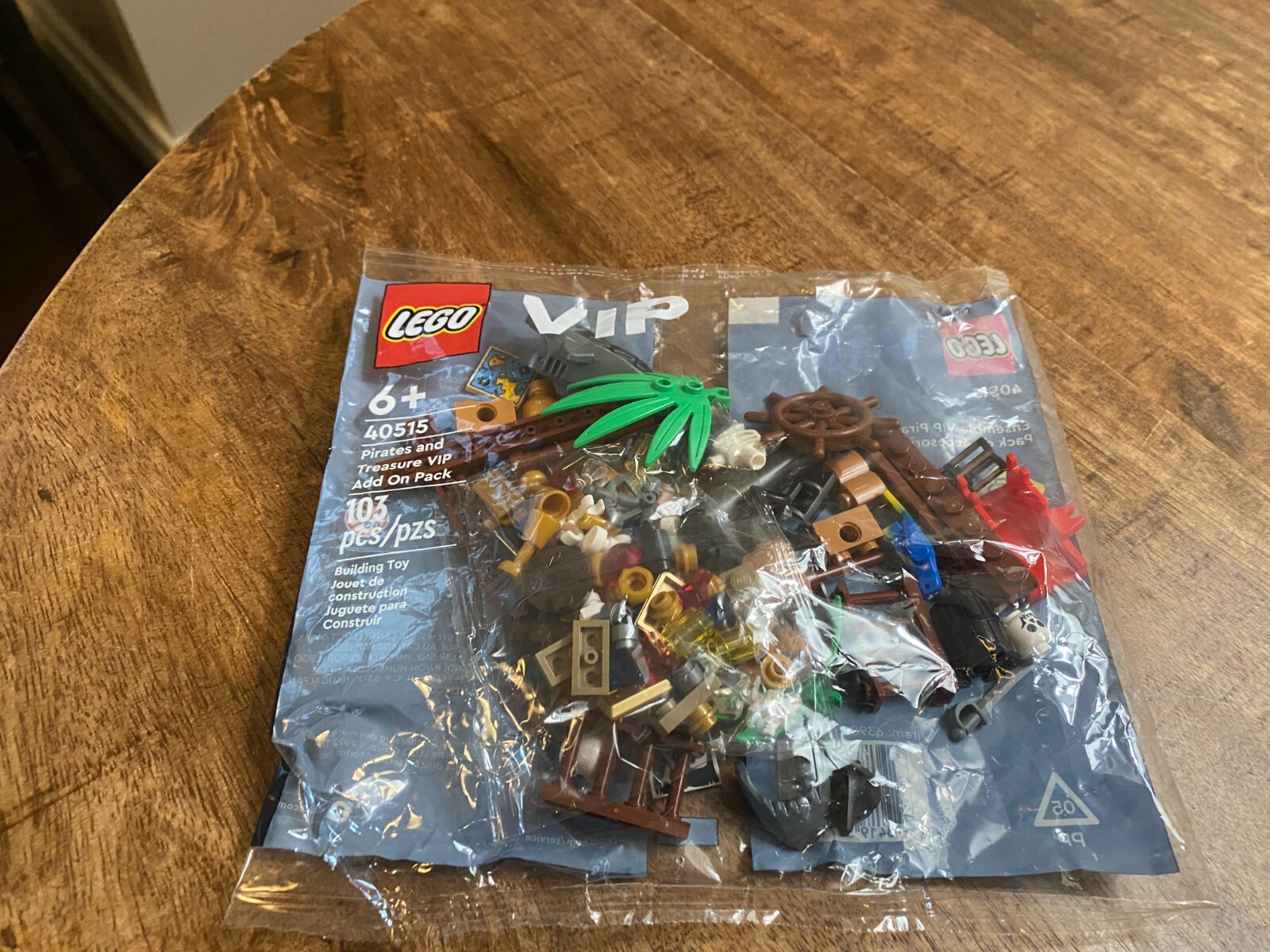 LEGO Miscellaneous: Pirates and Treasure Vip Add on Pack (40515) for ...
