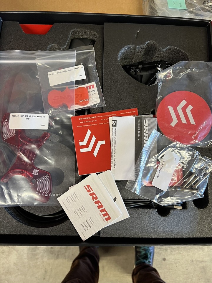 SRAM RED eTap AXS Electronic Road Groupset - 1x, 12-Speed, Hydraulic ...