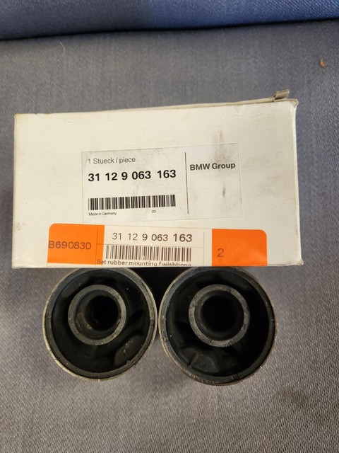 Suspension Control Arm Bushing Kit Front Genuine BMW 31129063163 for ...