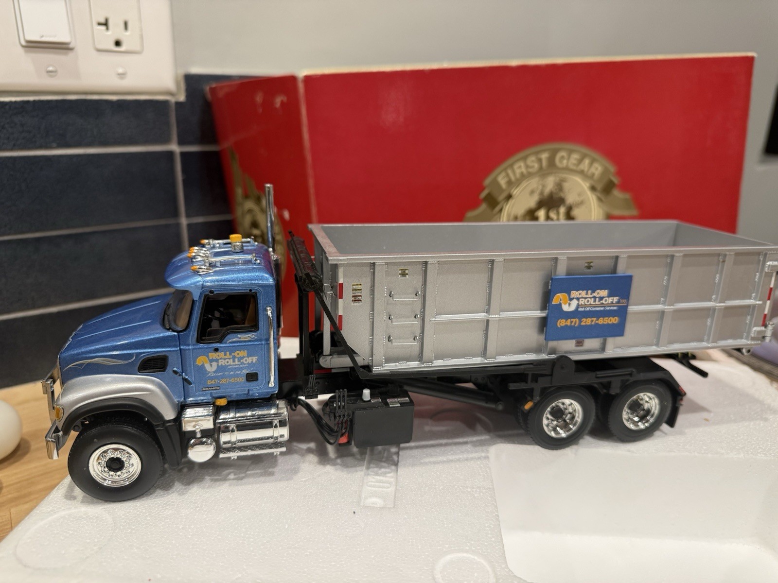 First Gear 1/34 Scale Mack Granite Roll-Off Roll On Refuse Truck | eBay