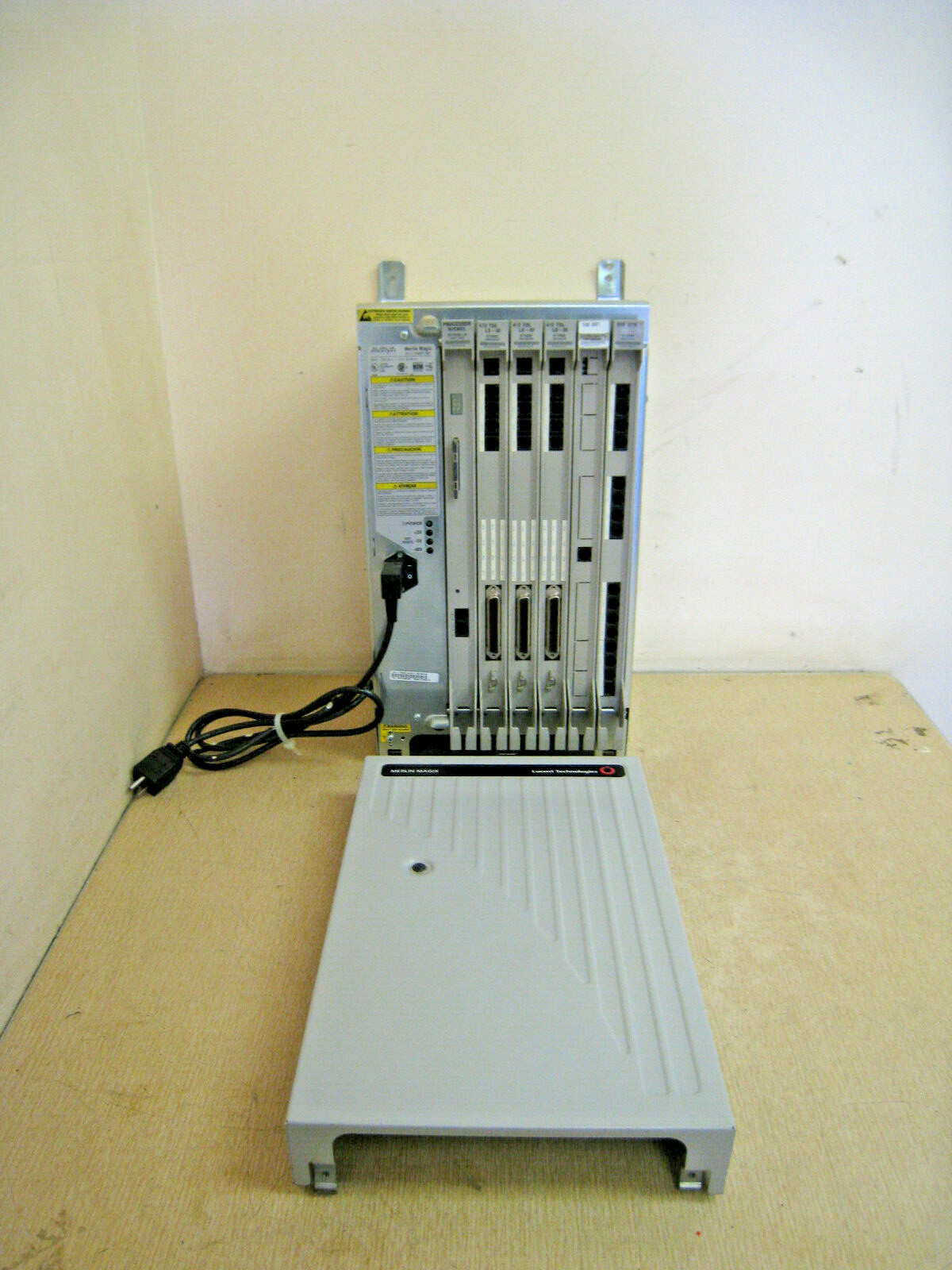Lucent Avaya Merlin Magix Expansion Cabinet Carrier 491E1 W/ 6 Cards ...