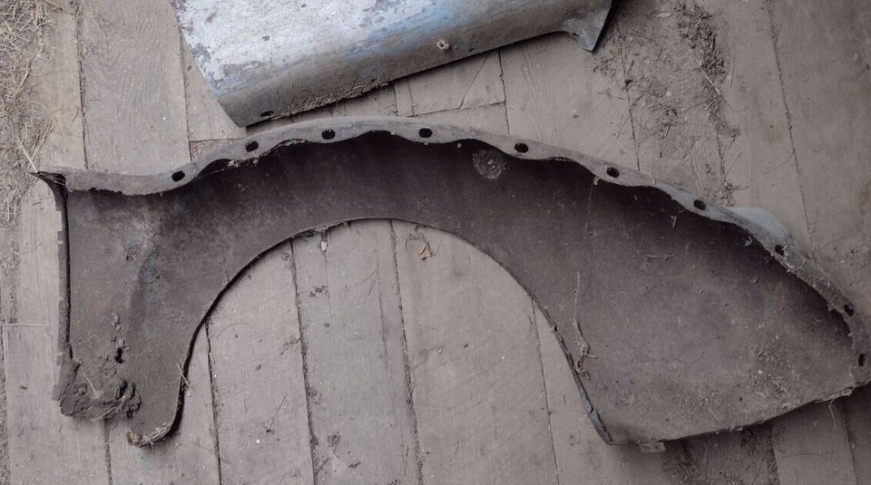 MGA, RIGHT REAR Fender, Original... PERFECT FOR YOUR PROJECT... **SHIPS ...