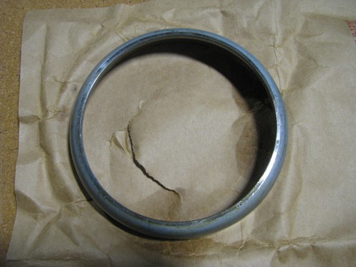 NAVISTAR INTL WIPER HUB INNER SEAL # 305387C1 NSN: 5330-01-050-1123 | eBay