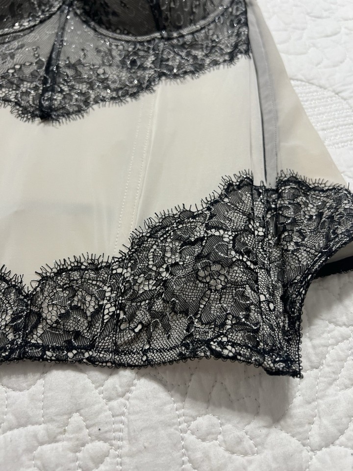 Victoria Secret Bra 36B Longline Bra Corset Bustier Bra Seamed Beige ...