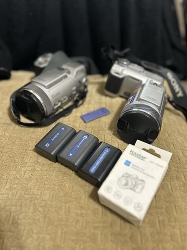 2 cameras (Bundle) Sony MPEG Movie HQX DSC-F717 Camcorder 4 Batteries ...