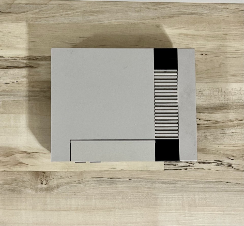 NES Bundle with Super Mario / Duck Hunt Controllers+Zapper Gun W/ New ...