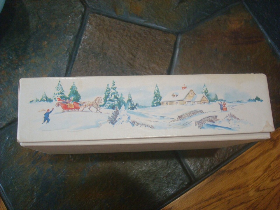 Vintage Cardboard Christmas Candy Box CAROLERS Caroling | eBay