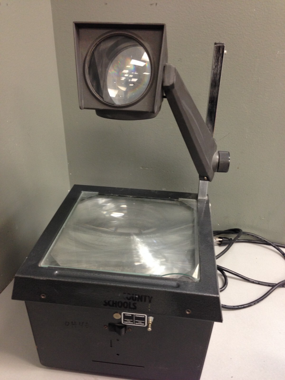 Eiki 3860A Still Picture Overhead Transparency Projector (3) | eBay