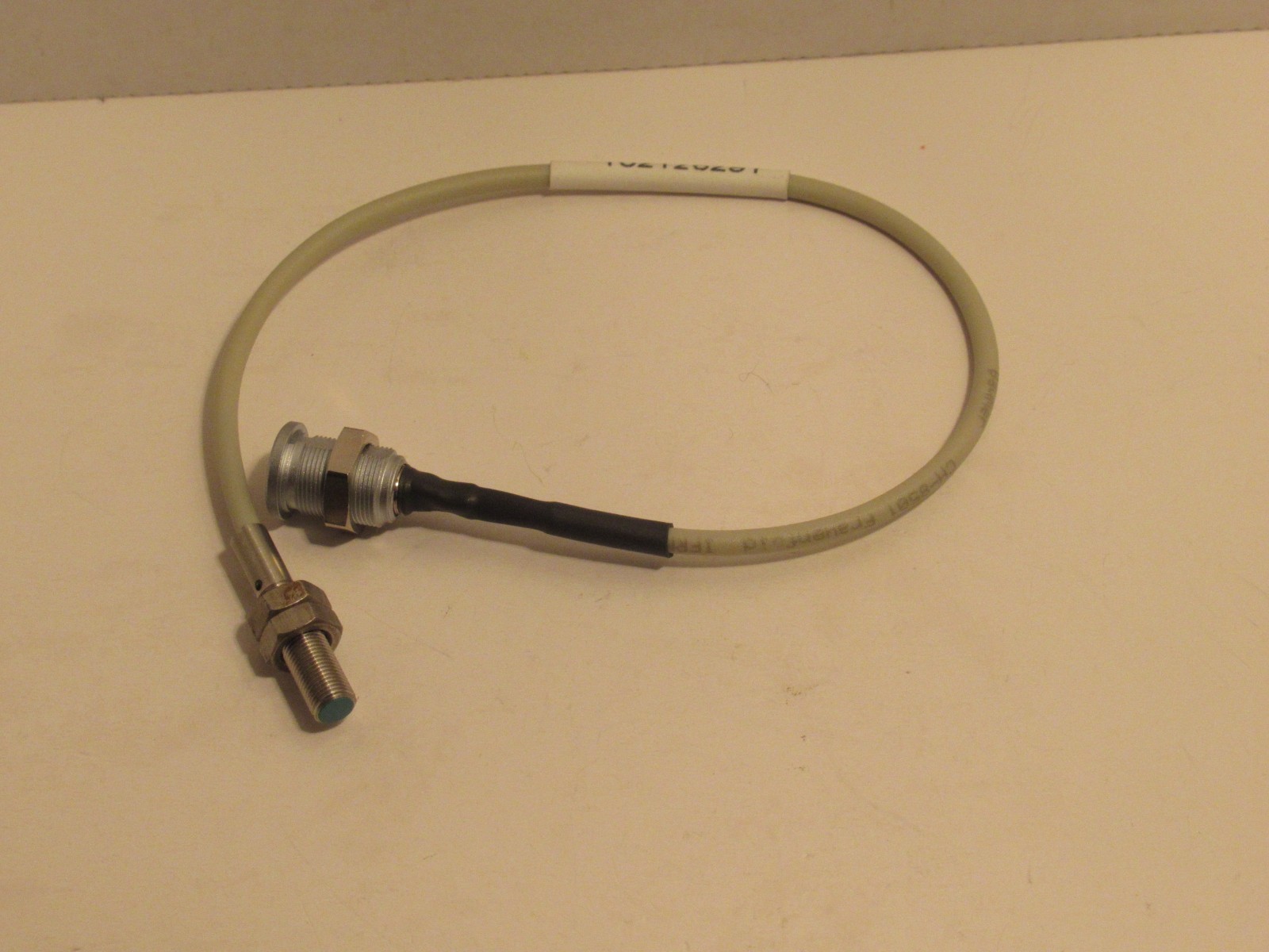 BAUMER CH-8501 CH8501 102126291 PROXIMITY SENSOR CORDSET NEW | eBay