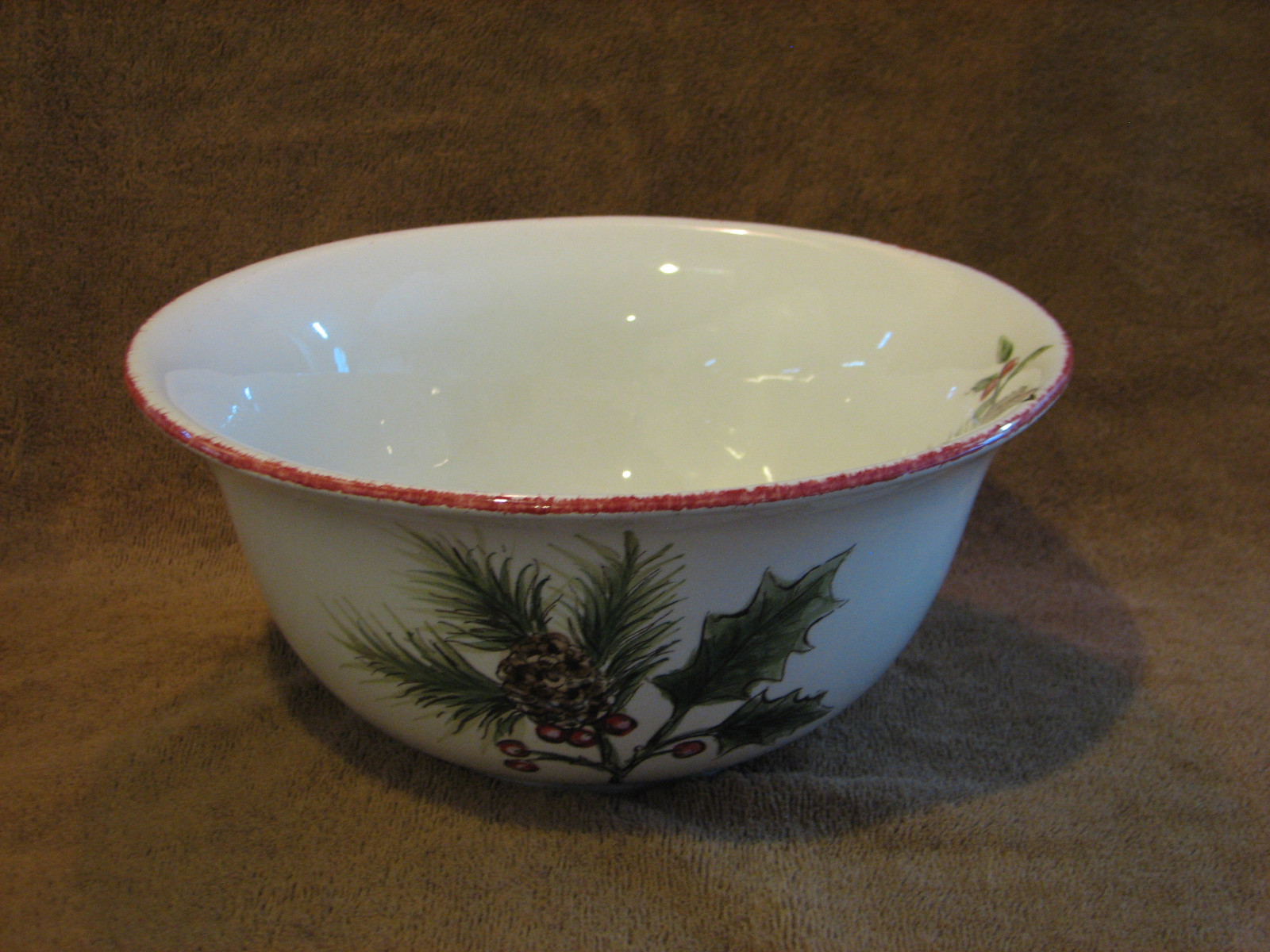 MAXCERA CARDINAL TREE 9.5" Round Vegetable Serving Bowl w Pine Cone ...