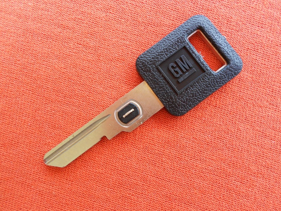 GM LOGO IGNITION VATS RESISTOR KEY B62 NUMBER 14 CHEVY BUICK PONTIAC ...