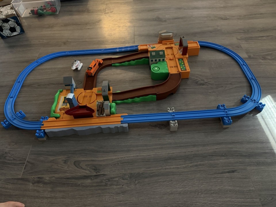 Thomas & Friends Tomy Thomas at the Timber Yard Motor Road & Rail Toy ...