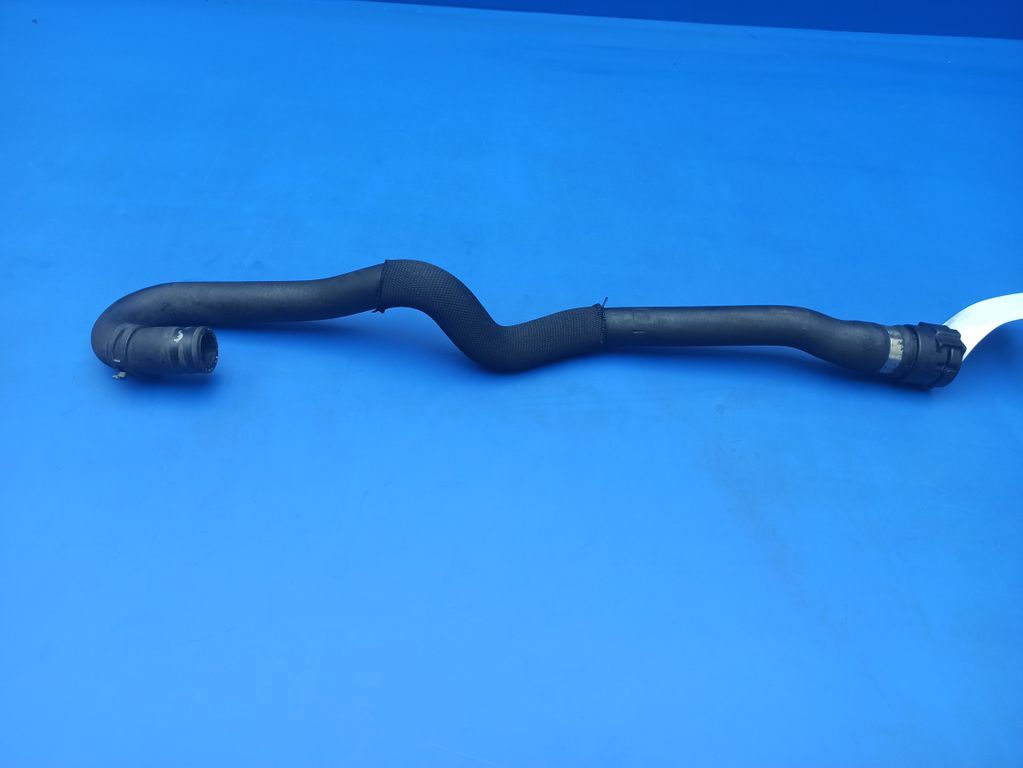 BMW 6 E63 E64 2005 3.0 Petrol Engine water coolant pipe hose ...