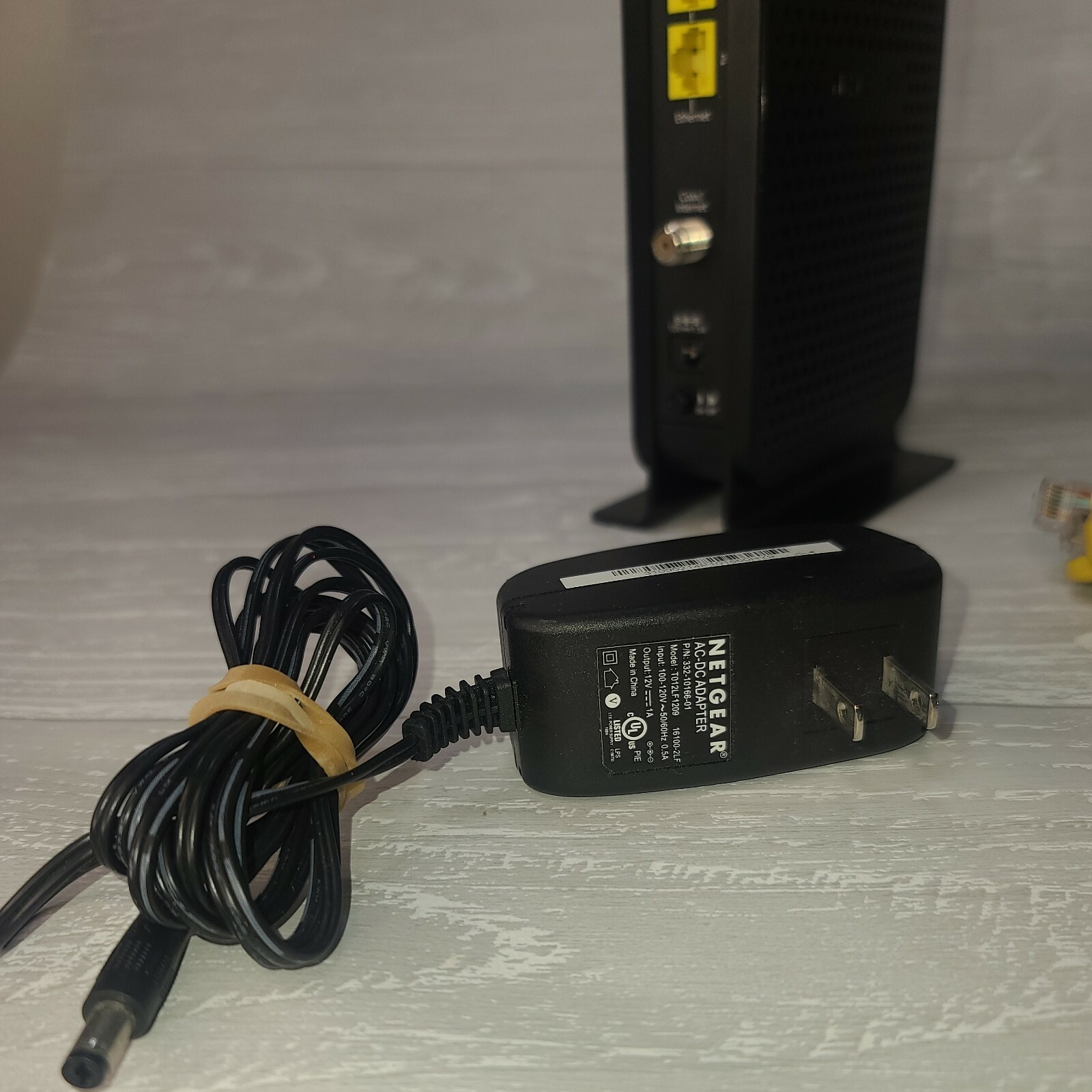 NETGEAR C3000-100NAS N300 (8x4) WiFi DOCSIS 3.0 Cable Modem Router ...