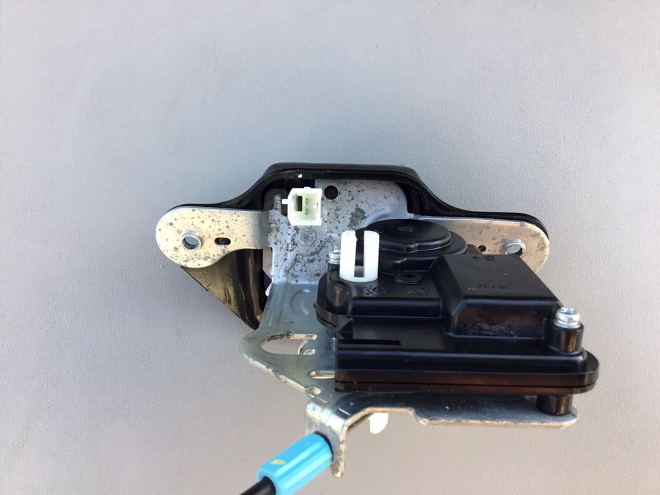 2011-2018 Dodge Grand Caravan Tailgate Latch Lift Gate Lock Actuator ...