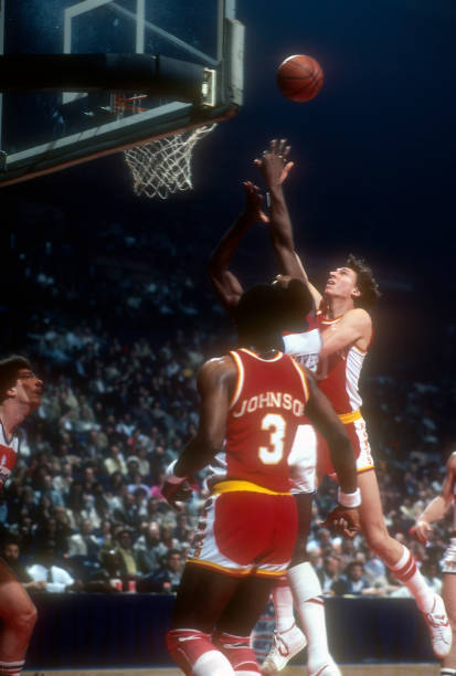 Steve Hawes of the Atlanta Hawks1980's Basketball photo 4 | eBay Australia