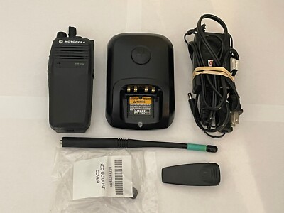 Motorola MOTOTRBO XPR6350 VHF 136-174MHz Digital Radio AAH55JDC9LA1AN ...