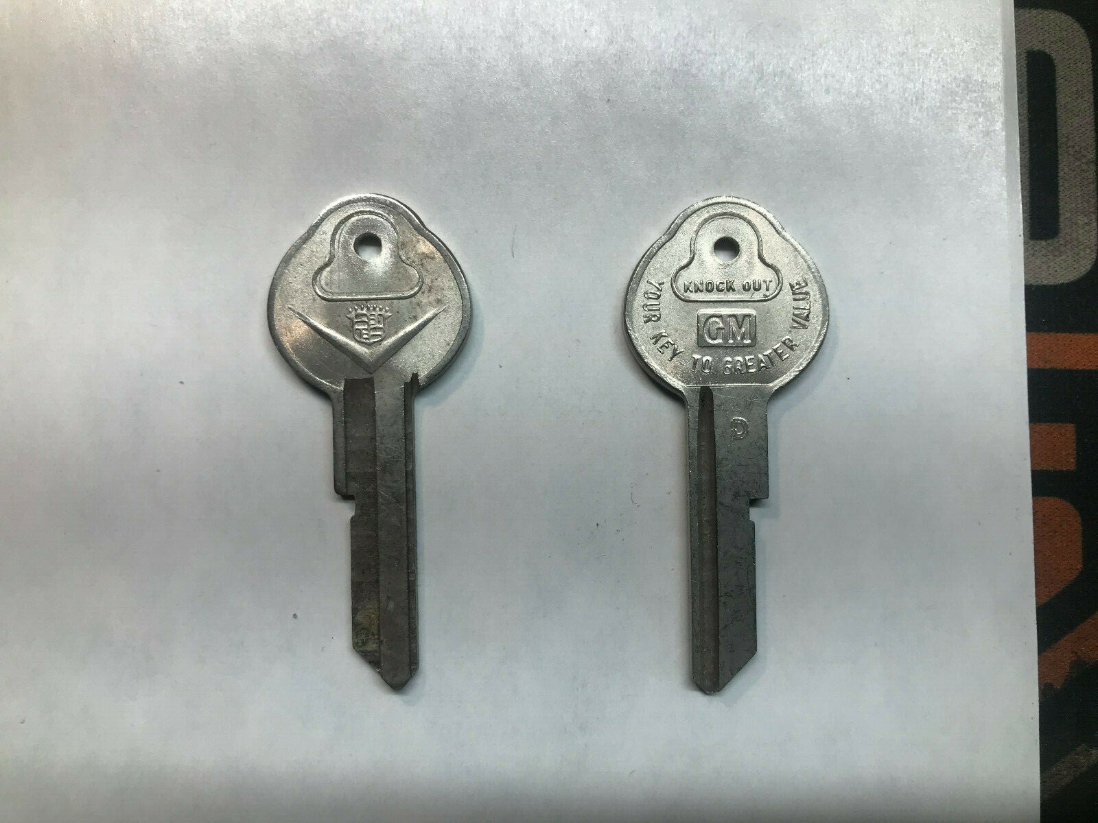 VINTAGE GM CADILLAC KEY BLANKS LOT 2 NOS L@@K! | eBay