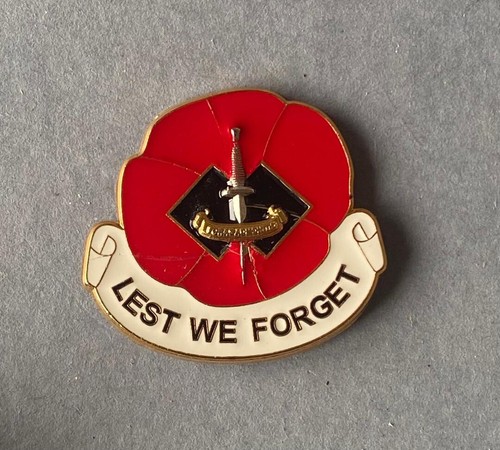 LEST WE FORGET 2ND COMMANDO REGIMENT LAPEL BADGE GOLD PLATED ENAMEL ...