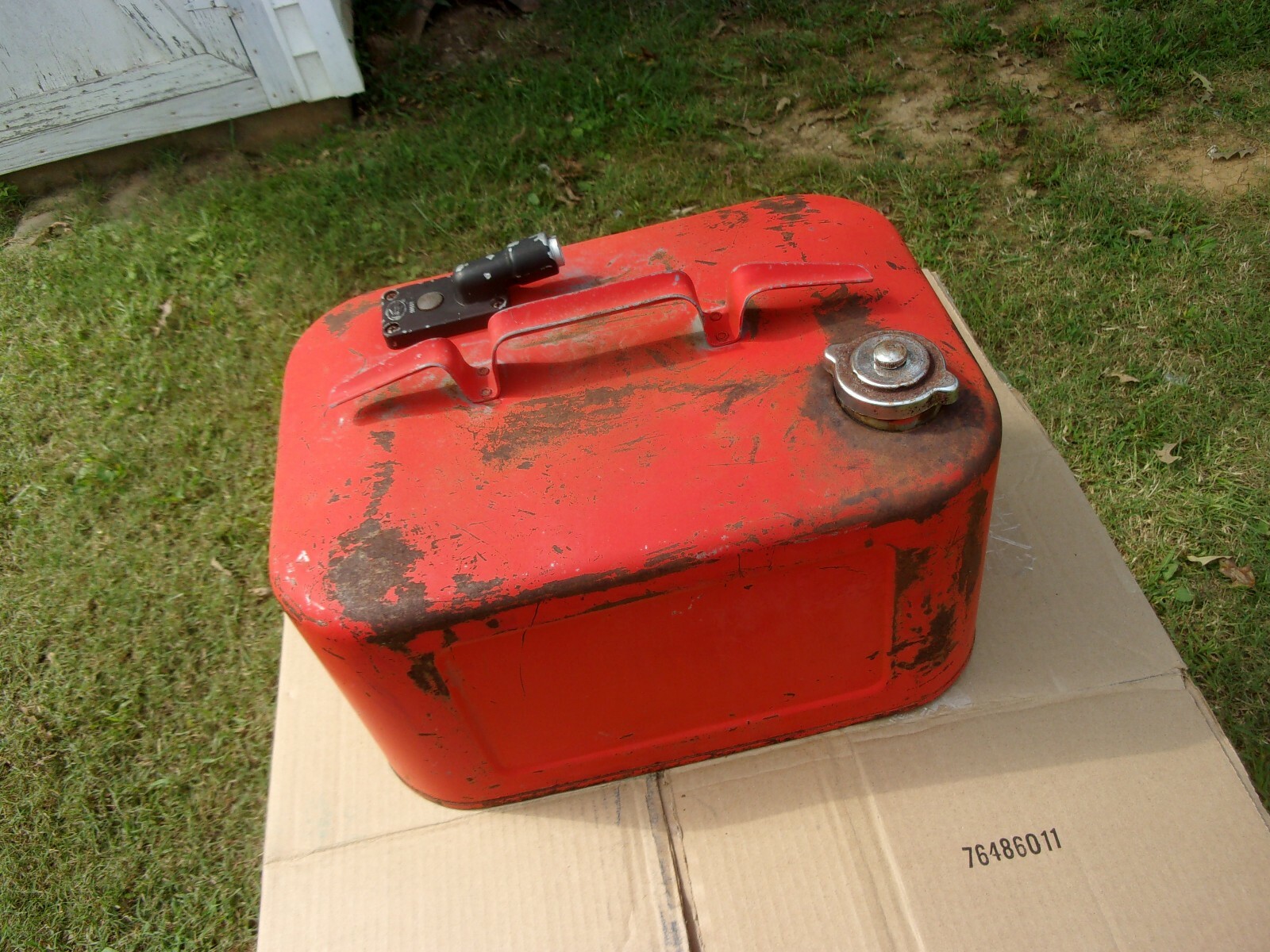 Quicksilver Mercury OMC Outboard 6 Gallon Remote Red Metal Gas Tank ...
