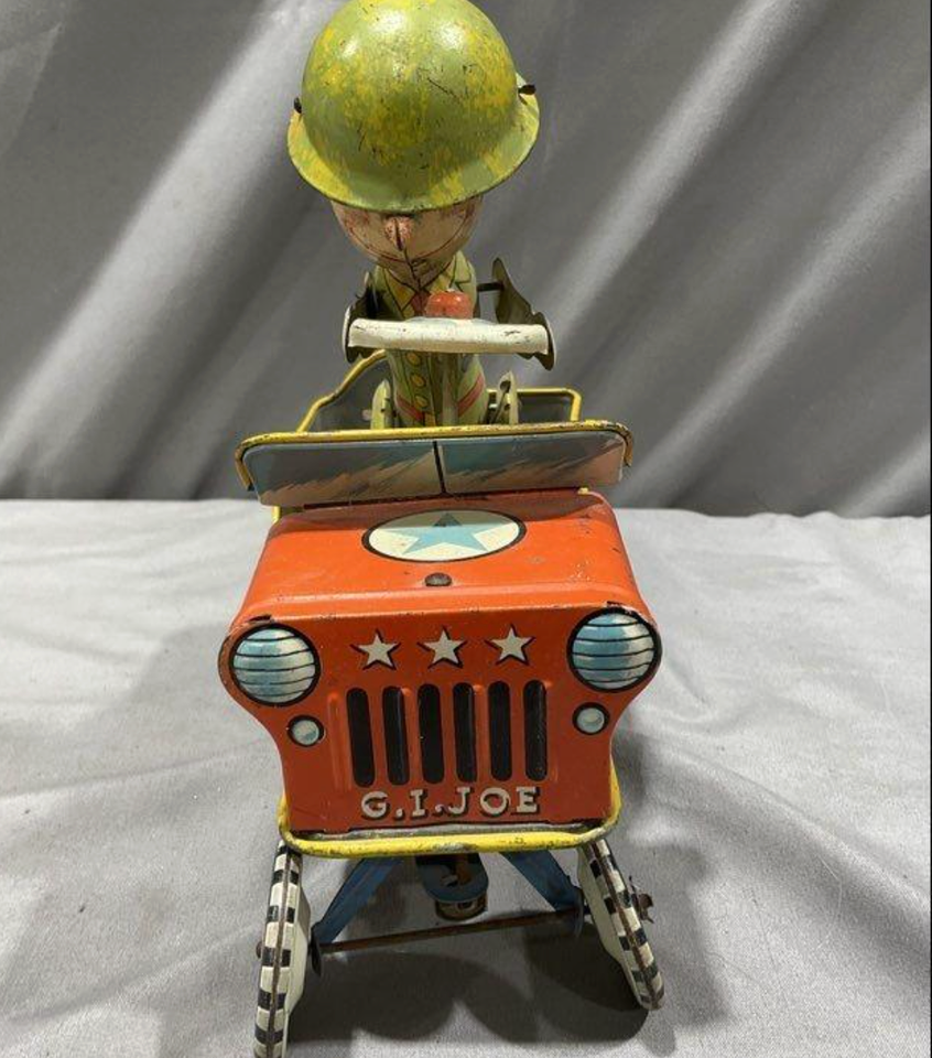 1940 Vintage G.I. Joe Jouncing Jeep Tin Litho Wind-Up Toy Missing Rear ...