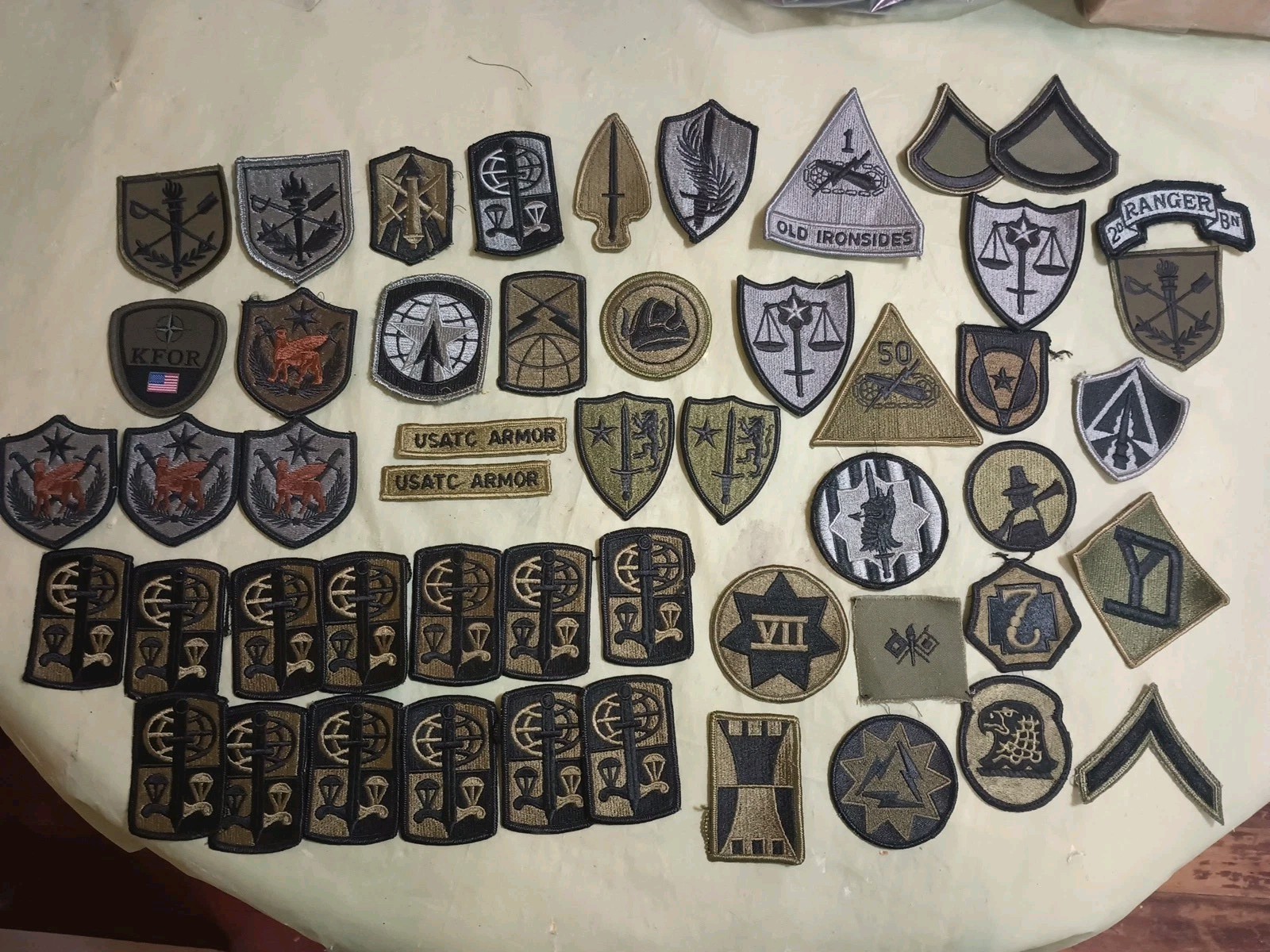 Big Lot Of OCP And Subdued US Army Unit Patches, Combat Units , Cmds ...