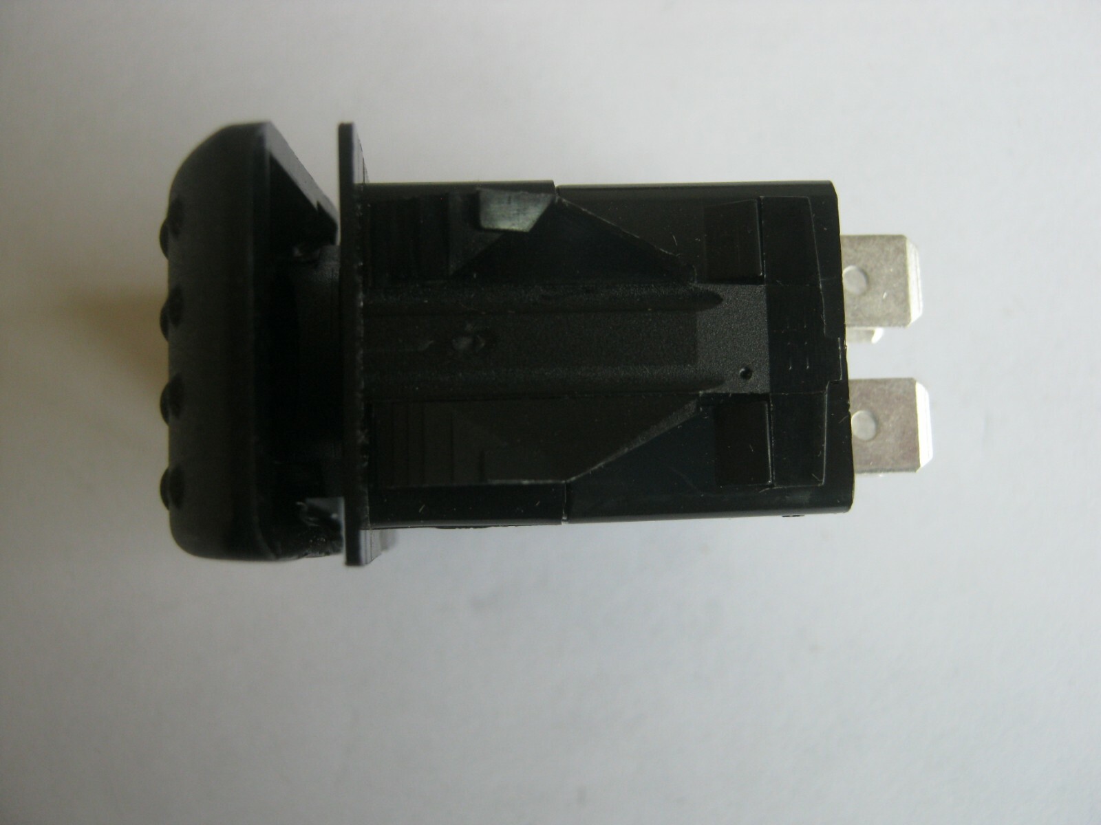 NEW Carling Technologies VLD2 VLD2S00B-AZC00-000 Momentary Rocker ...