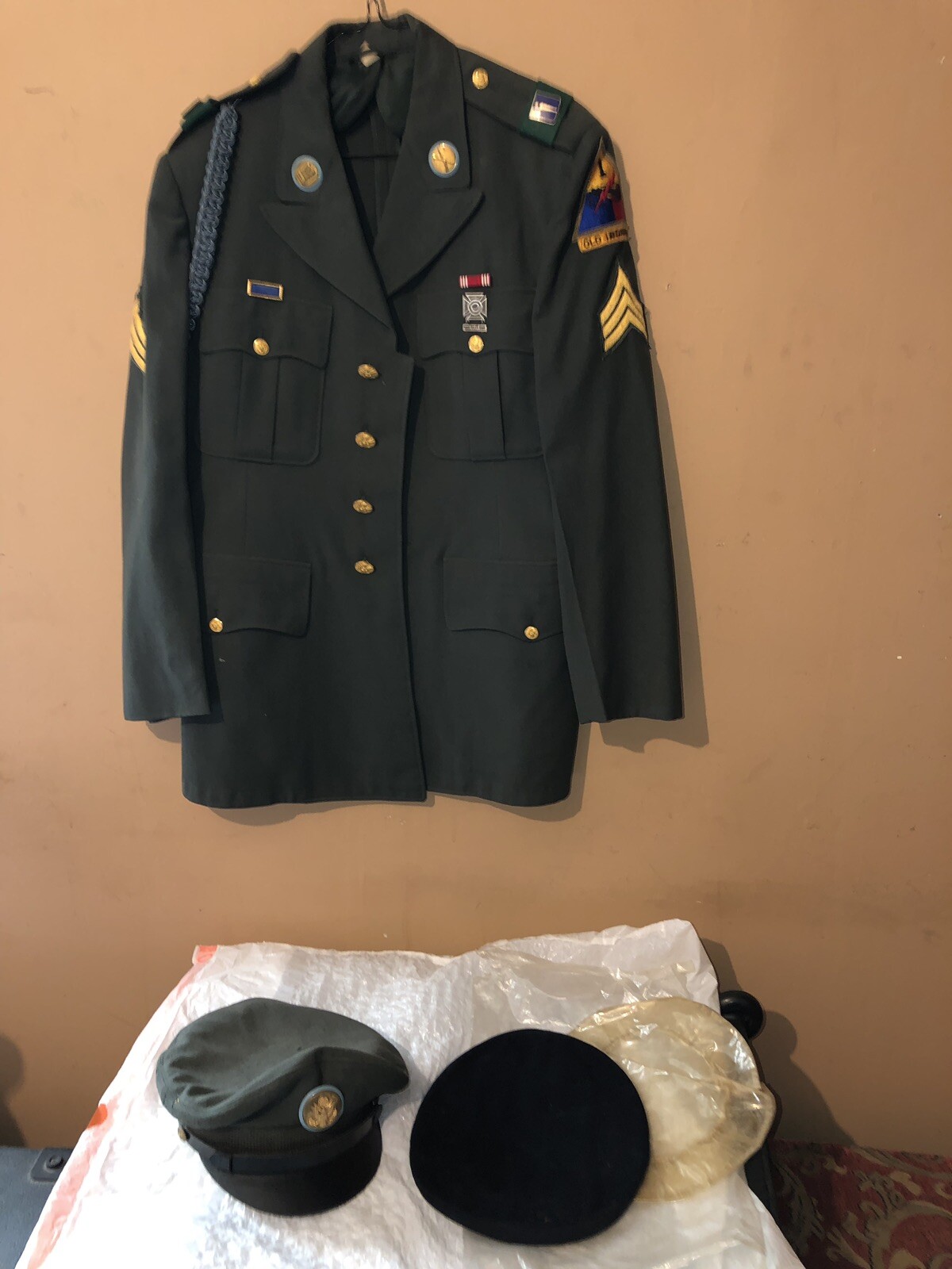 OLD IRONSIDES UNIFORM DRESS JACKET HAT 1ST ARMORED DIVISION US ARMY ...