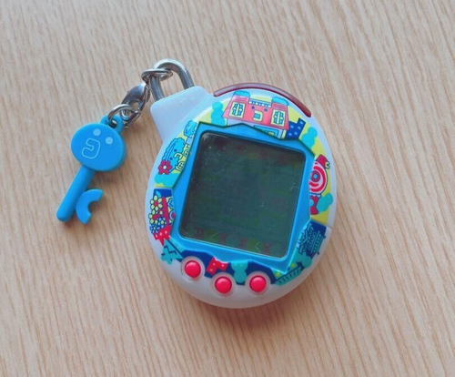 Bandai Yeah Family Iloilo Tamagotchi Plus Famitama House Ouchi | eBay