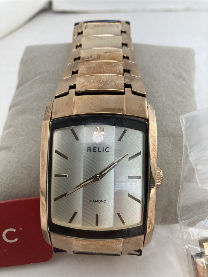 Relic Diamond Watch Men 35mm 30M 100 Feet Water Resistant Stainless ...