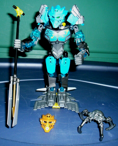 Lego Bionicle Lot-Gali Master of Water #70786 + #70780 Protector of ...