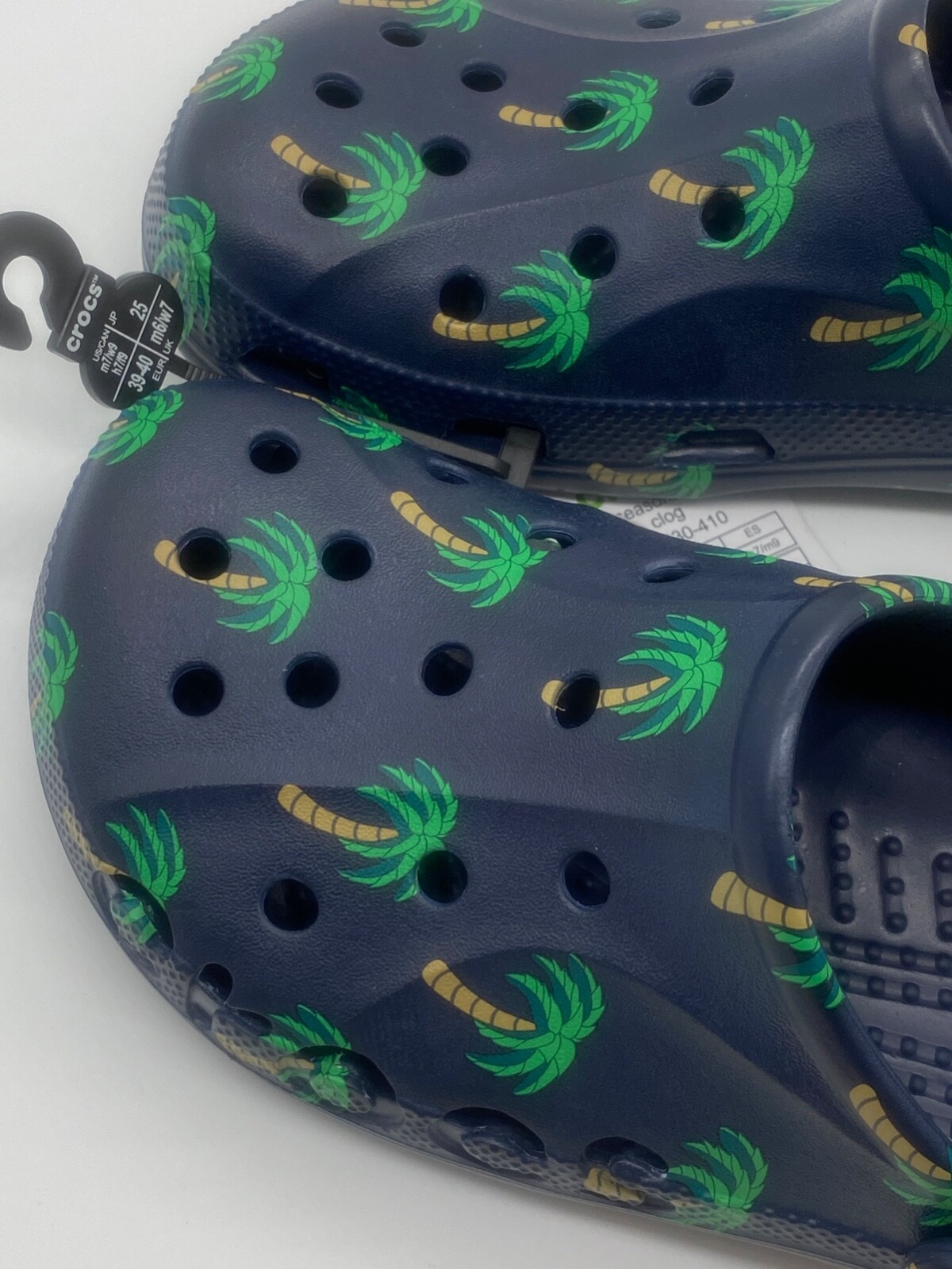 Crocs - W9 - NEW Very Pretty Baya Seasonal Printed Clog - Navy/Palm ...