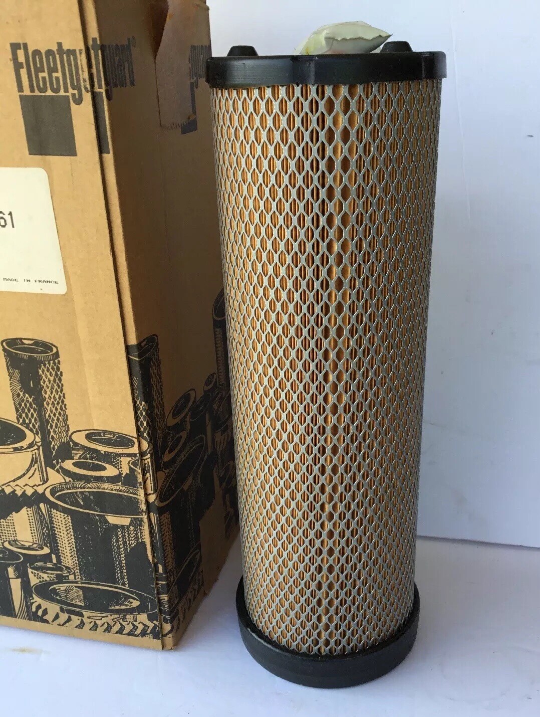 FLEETGUARD AF25910 - Air filter cross reference