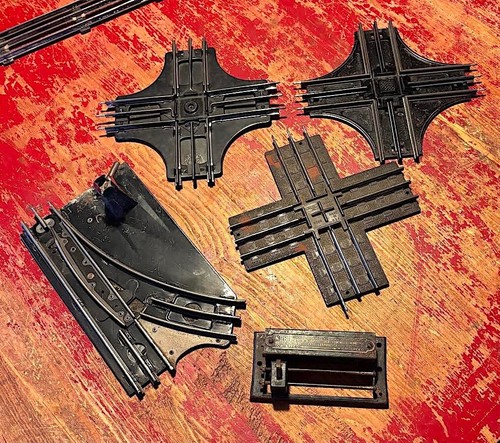 Vintage 5 Pc Lot ~ LIONEL & MARX Crossovers, Turnout & Controlling ...