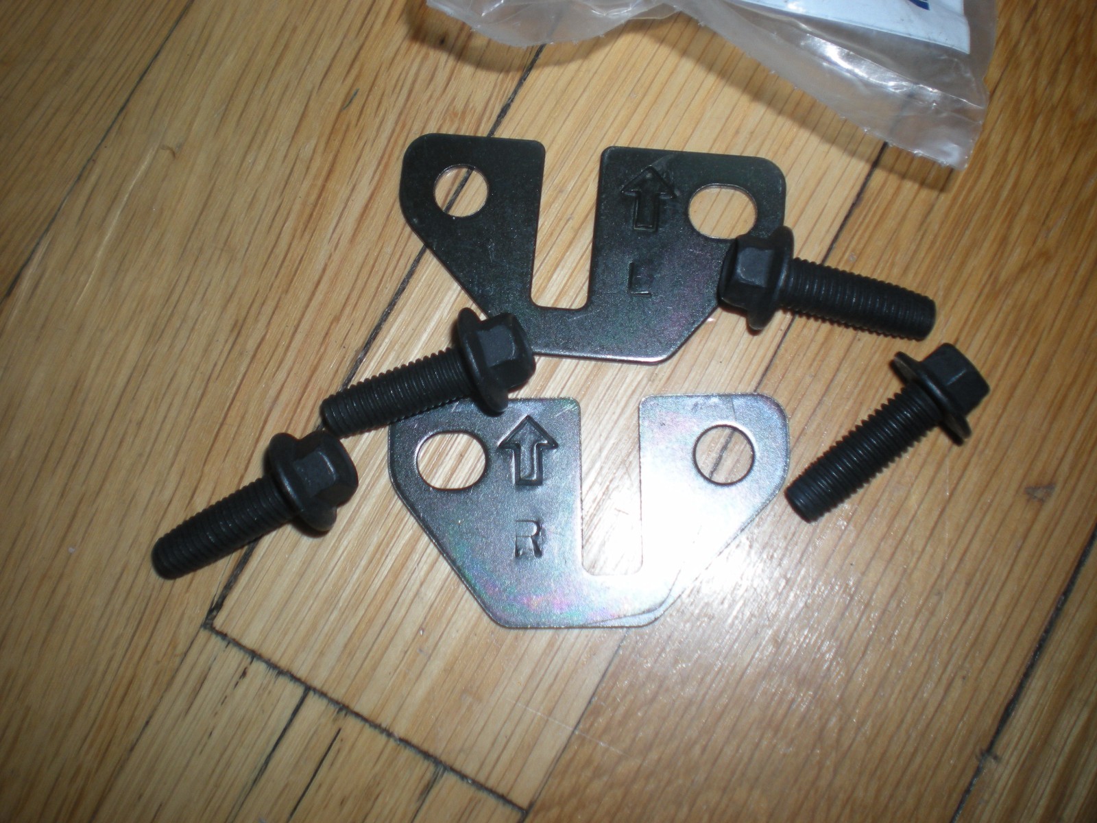 NEW OEM 2000 01 02 03 04 05 06 LINCOLN LS REAR SEAT SHIM KIT | eBay