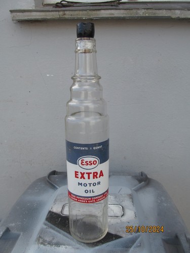 VINTAGE 1940s ESSO EXTRA MOTOR OIL BOTTLE, ONE QUART BOTTLE | eBay UK