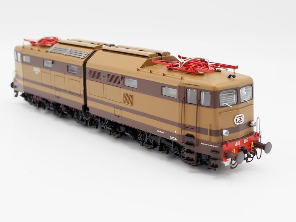 Rivarossi HR2872S HO Scale Electric Locomotive E645 FS Brown/Isabella ...