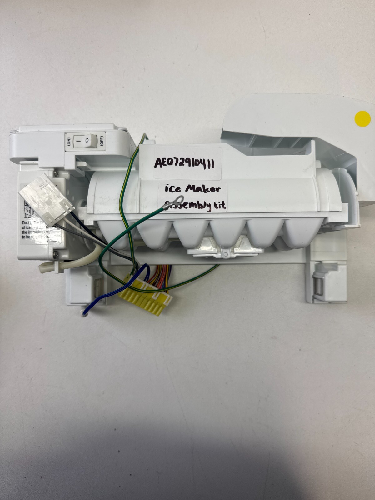 Genuine OEM LG AEQ72910411 Refrigerator Ice Maker Assembly Kit - White ...