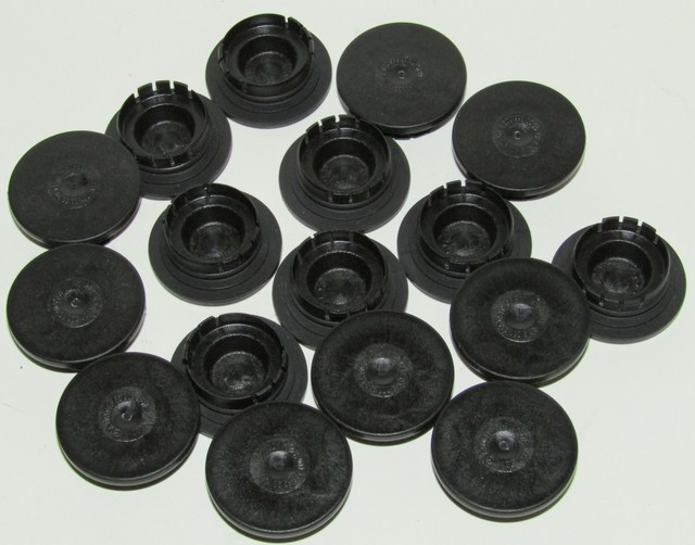 Genuine Mercedes-Benz Set of 2 Engine Expansion Plugs 0009986590 for ...